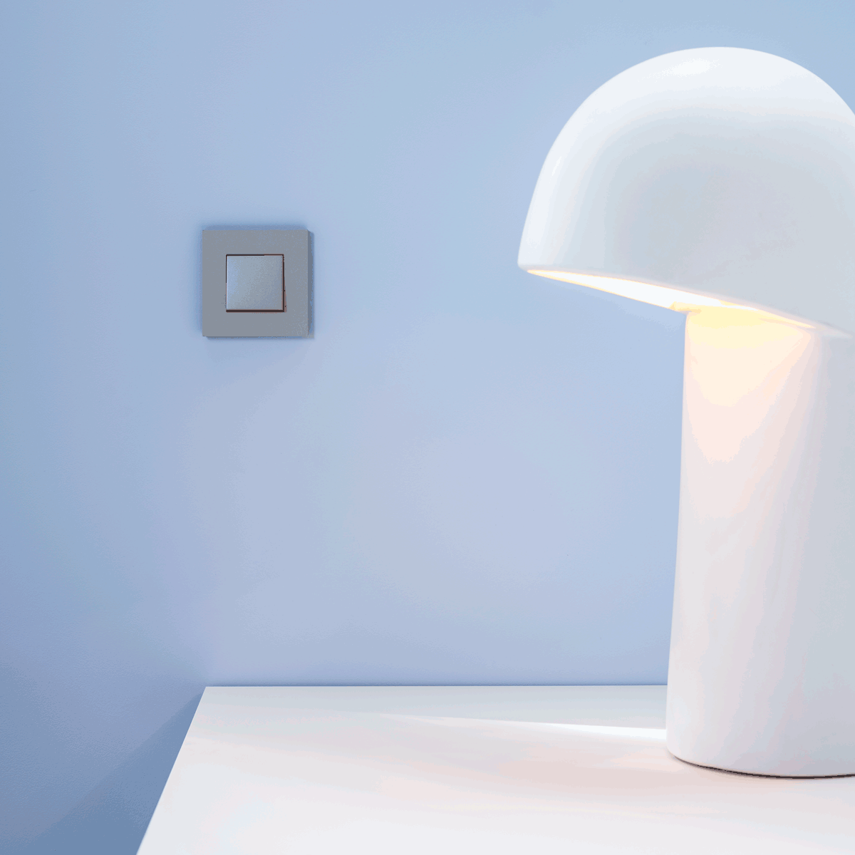 New DALI dimmer and 2-wire universal push-button dimmer